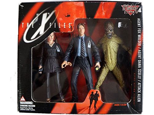 The X Files 3Pack Attack Alien Agents Mulder & Scully Figure ...